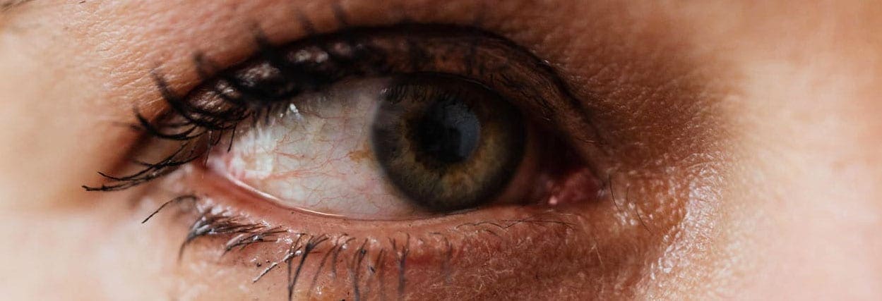 Descolamento de retina: o que é, causas e como tratar | Lenscope