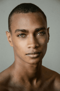 Olho cor de mel (âmbar): tudo que você precisa saber | Lenscope